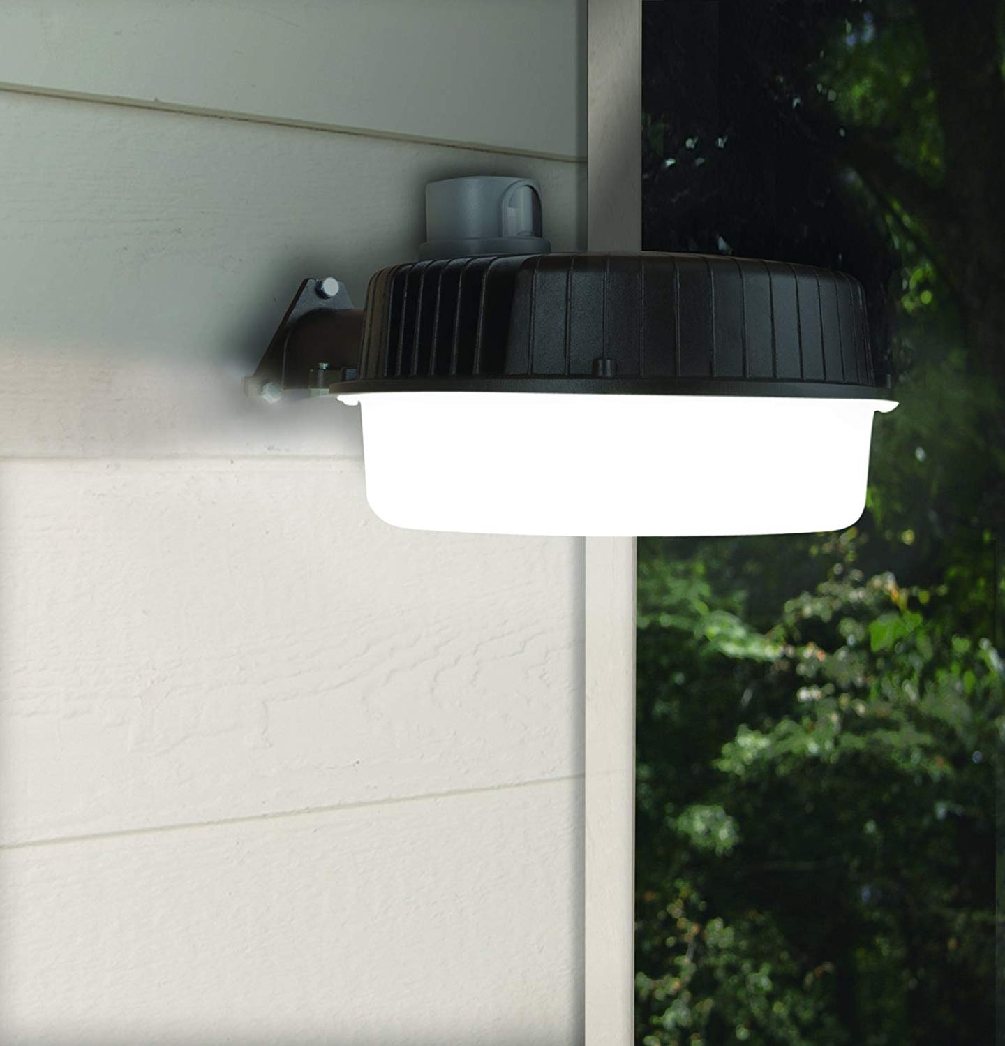 42 Watt Area/Wall LED Light w/ Photo Control 5000K — LightStoreUSA